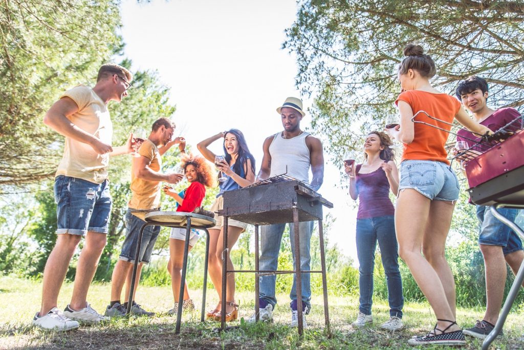 Pointers for Planning the Ultimate Summer BBQ Cookout - Grizzly Bear Cafe
